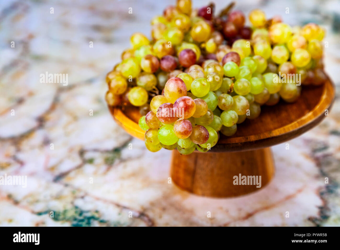 Grapes on marble hi-res stock photography and images - Alamy