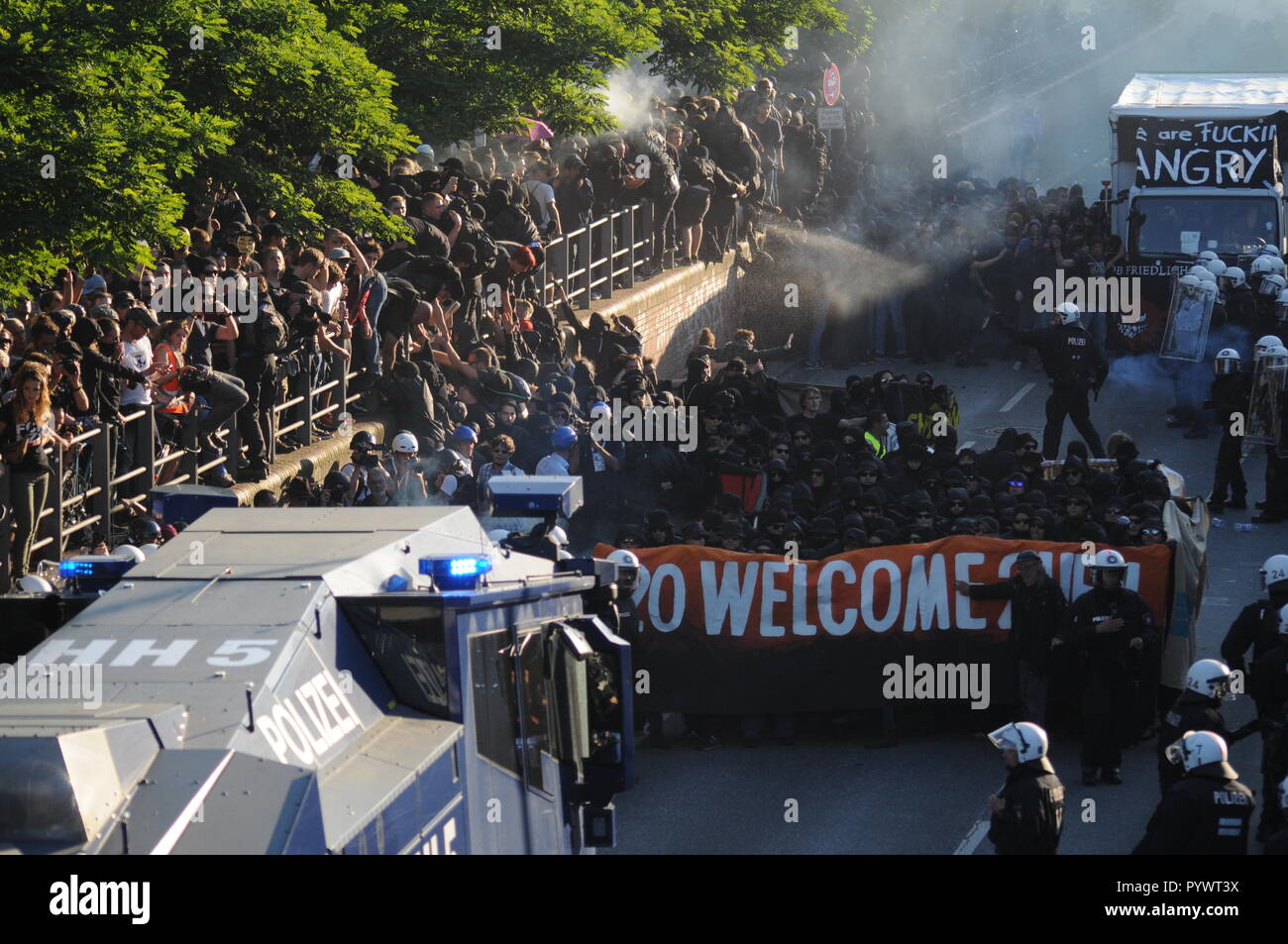 Anti G20 protest turn into violent urban riots in Hamburg, Germany ...