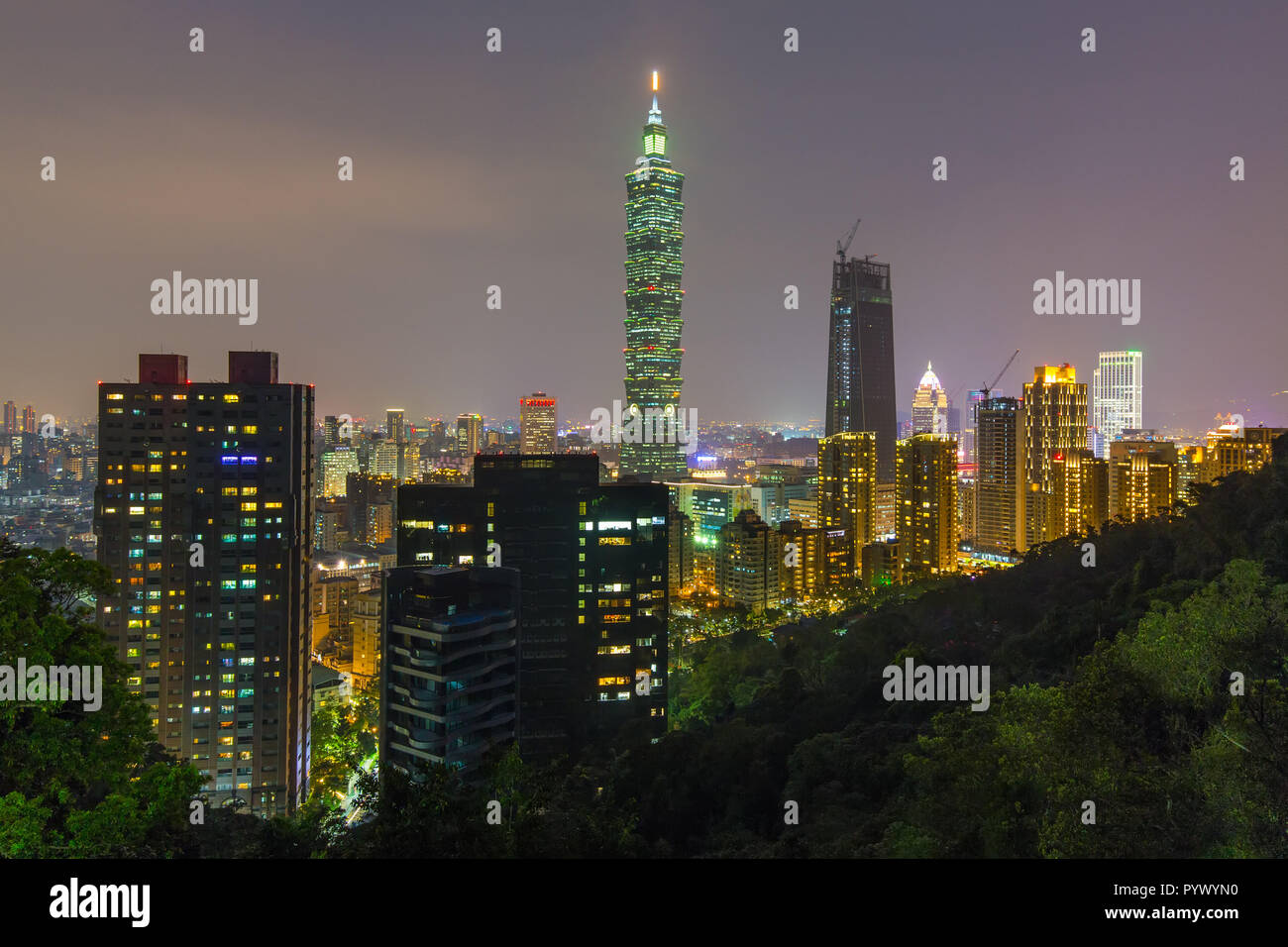 Taipei 101 elephant mountain hi-res stock photography and images - Alamy