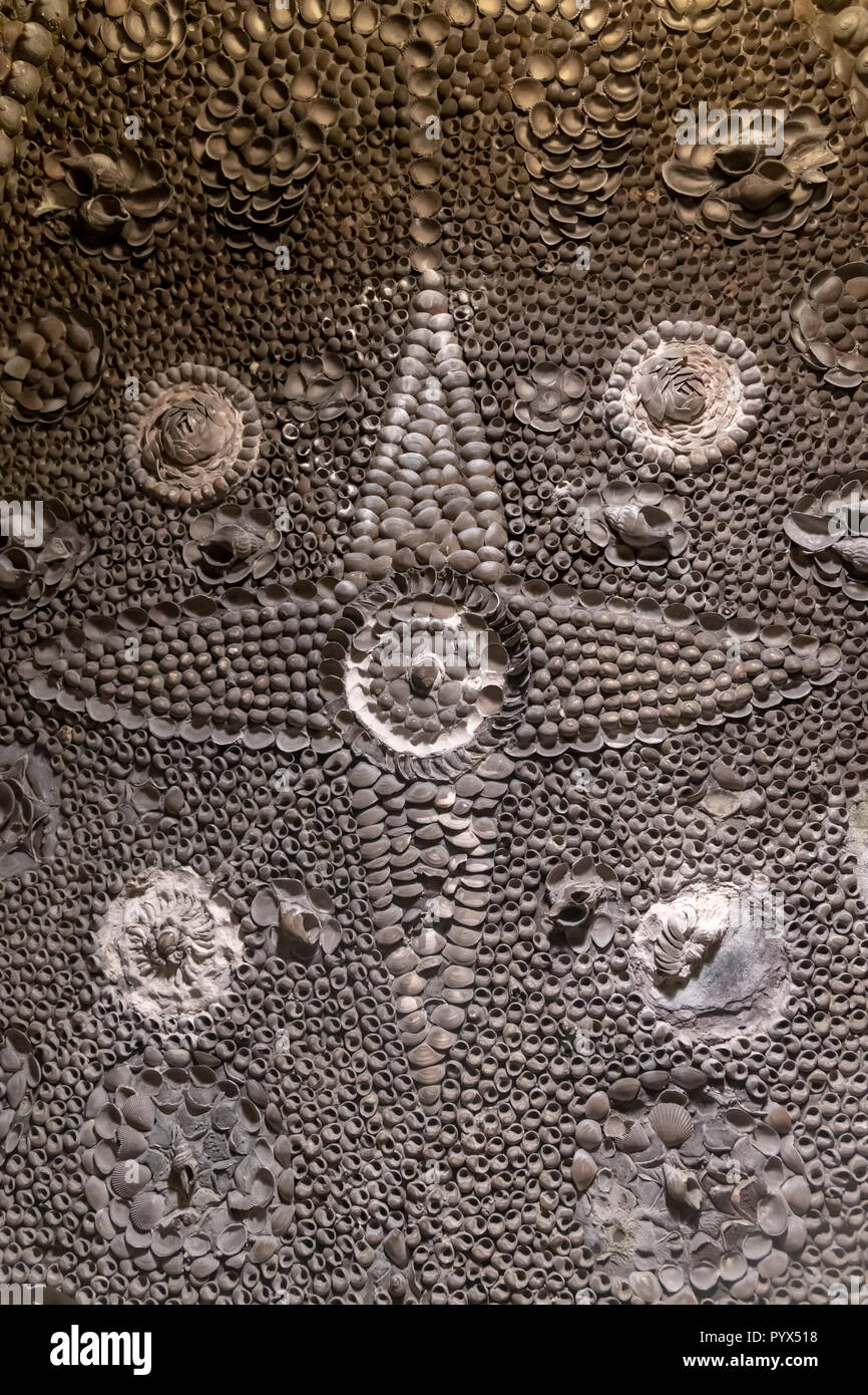 Margate shell grotto hi-res stock photography and images - Alamy