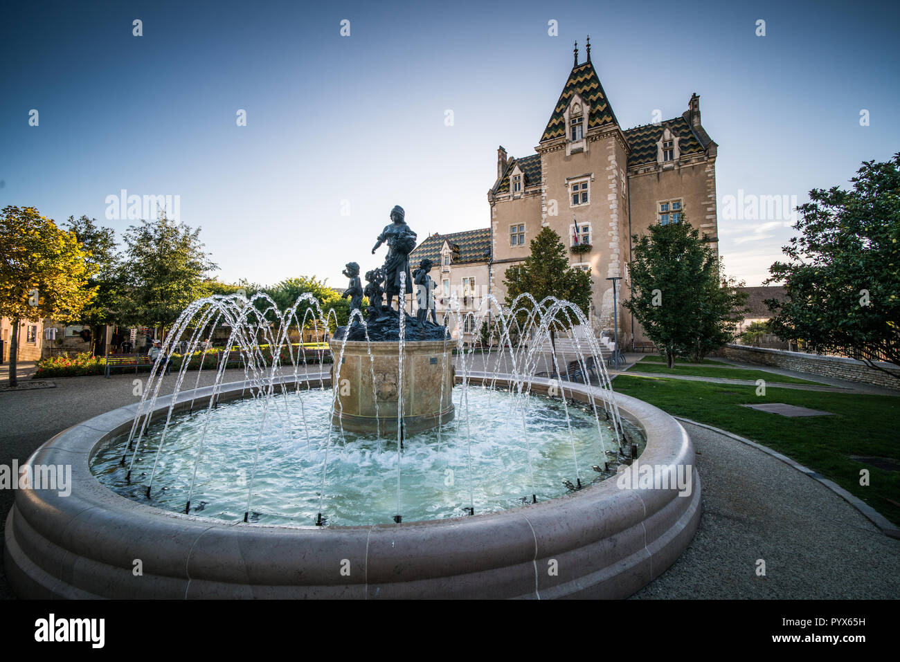 Chateau de meursault hi-res stock photography and images - Alamy