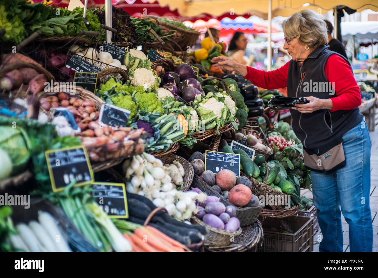 Street market in the Beaune, Burgundy, France, Europe Stock Photo - Alamy
