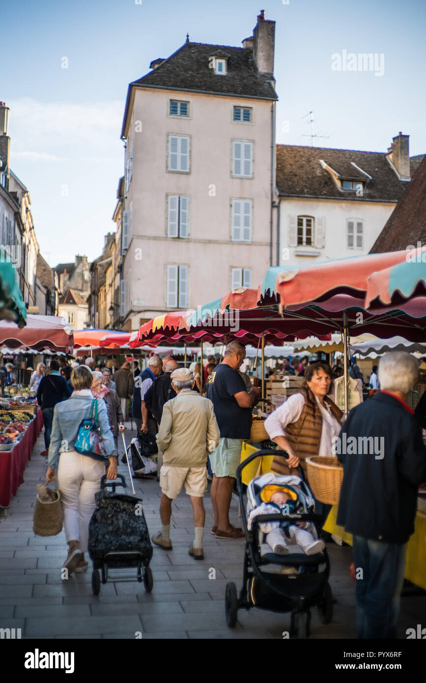 Beaune market stall hi-res stock photography and images - Alamy