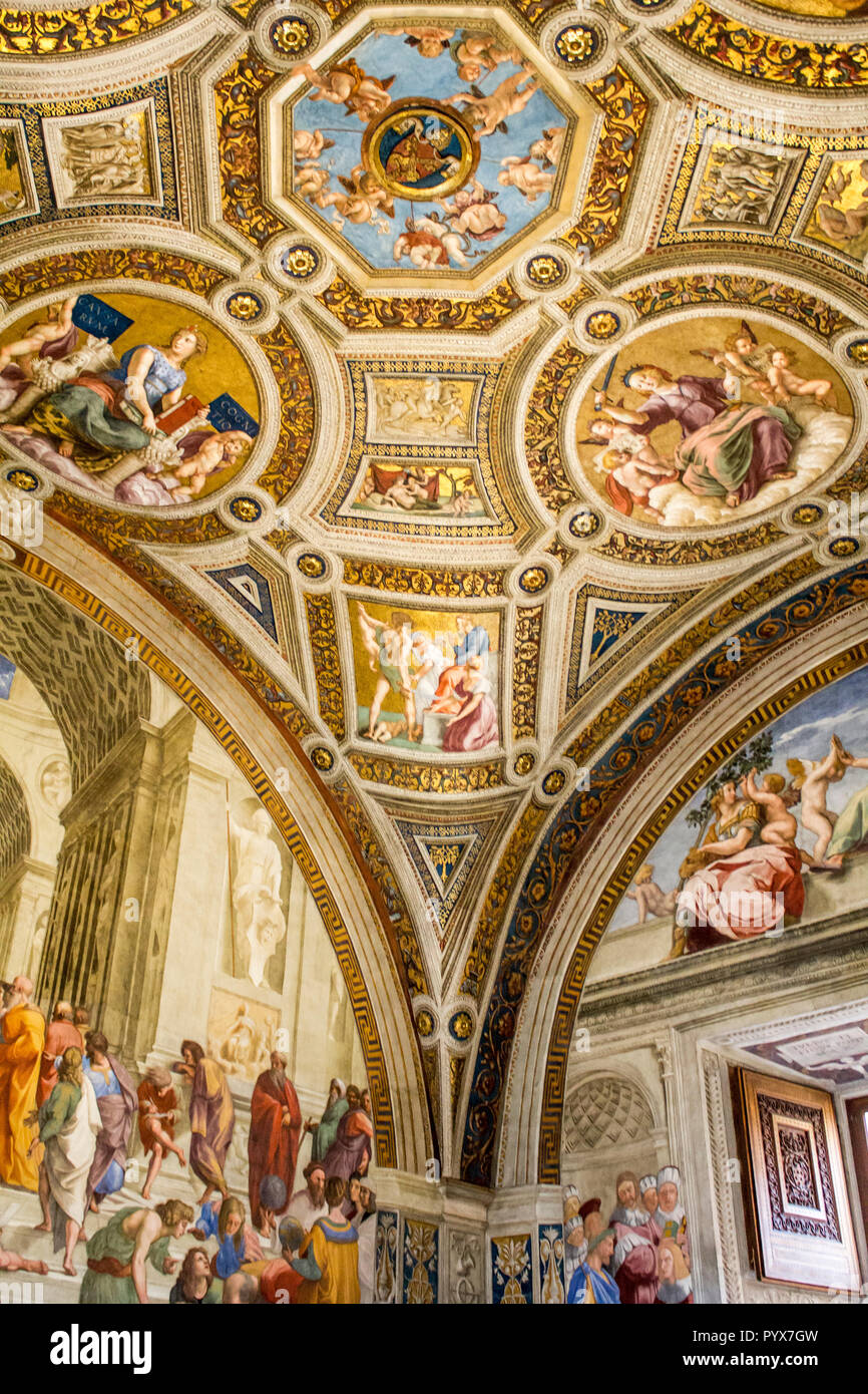 Vatican, Rome, Italy - 09/25/18: painting (fresco) ceilings in the Vatican Museum Stock Photo ...