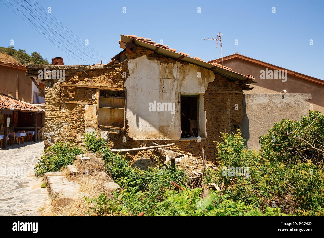 Old houses in Kakopetria village, Cyprus Stock Photo - Alamy