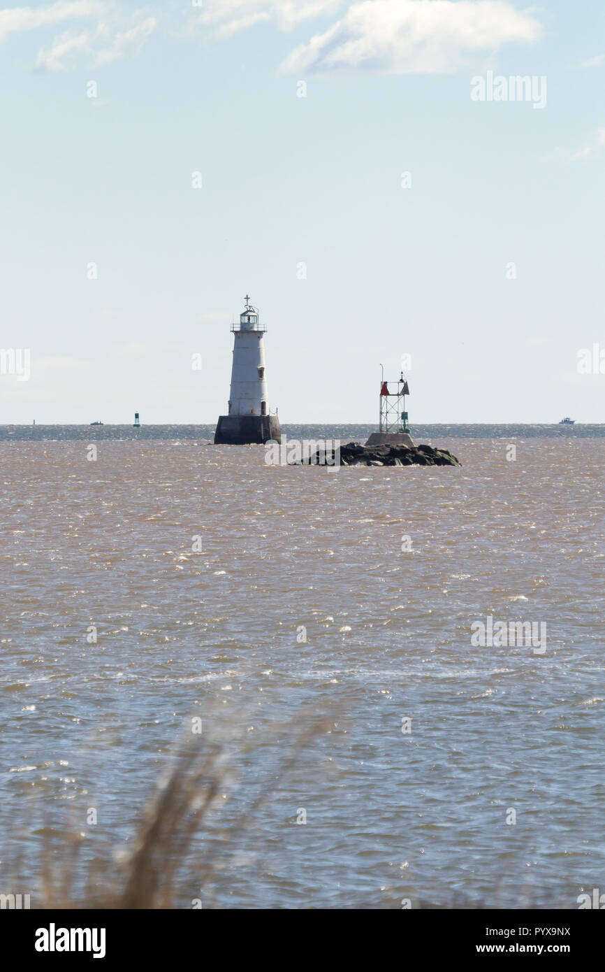 A view of the Great Beds Lighthouse, a spark plug light, in Raritan Bay ...