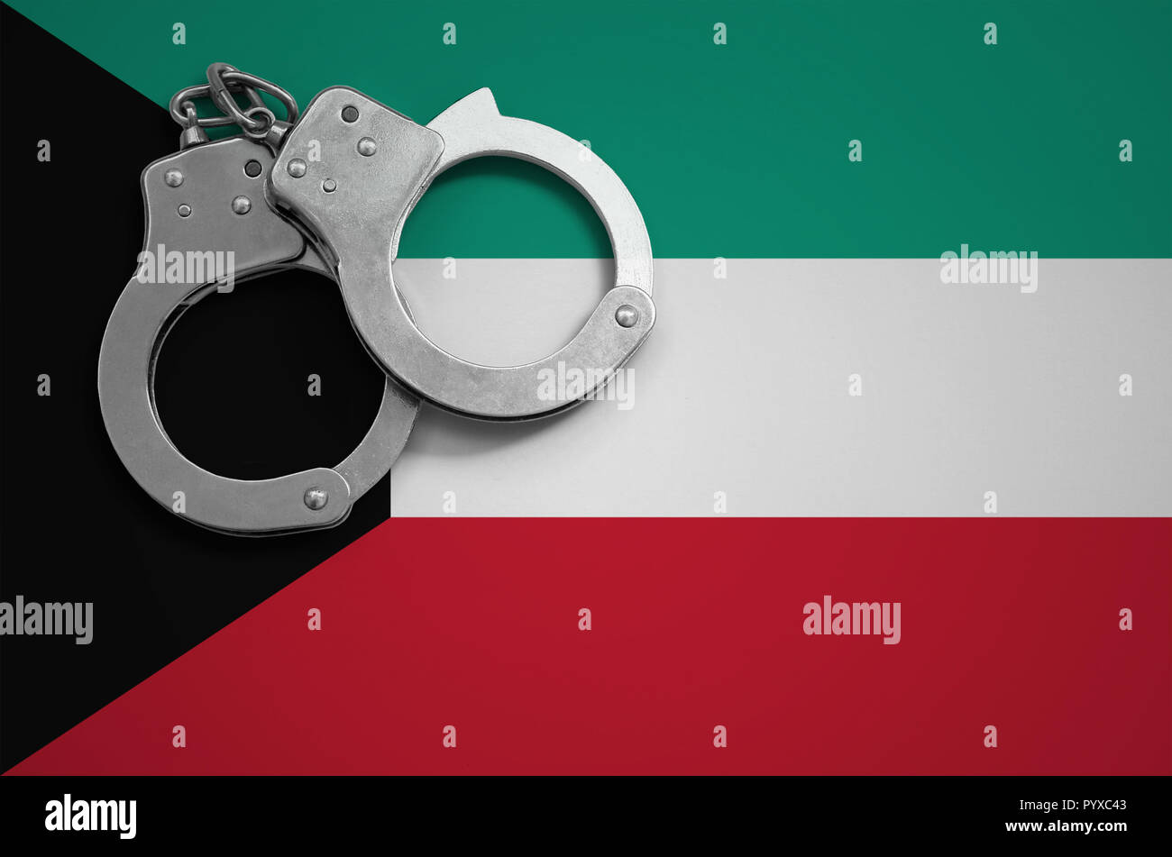 Kuwait police hi-res stock photography and images - Alamy