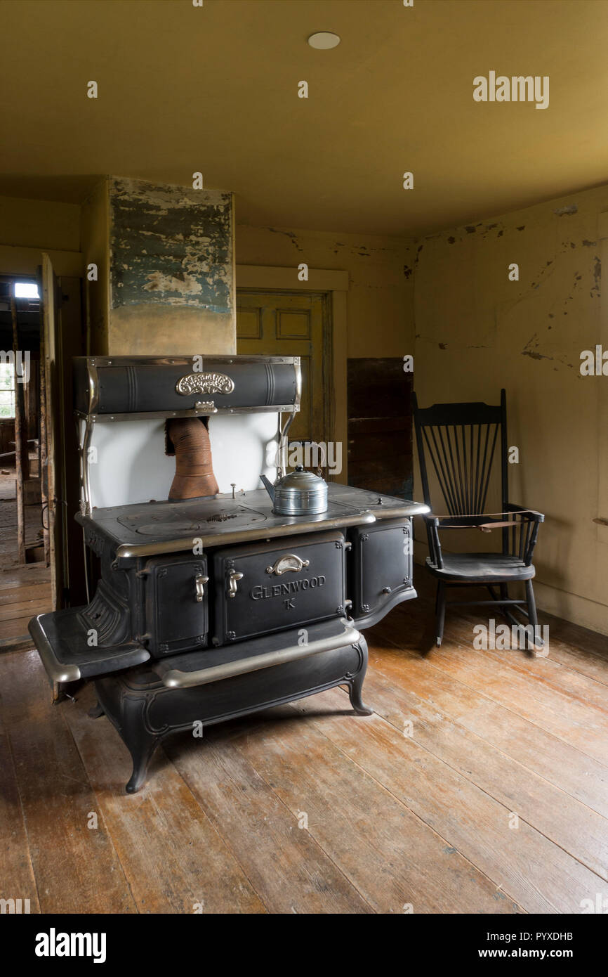 Olson house andrew wyeth historic home hi-res stock photography and ...