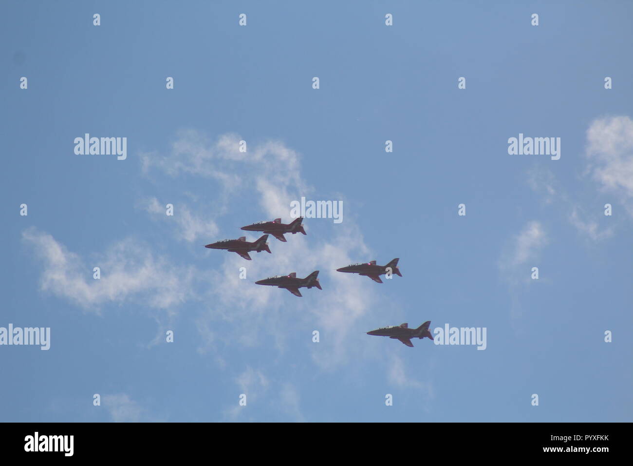 Red arrow formation hi-res stock photography and images - Alamy