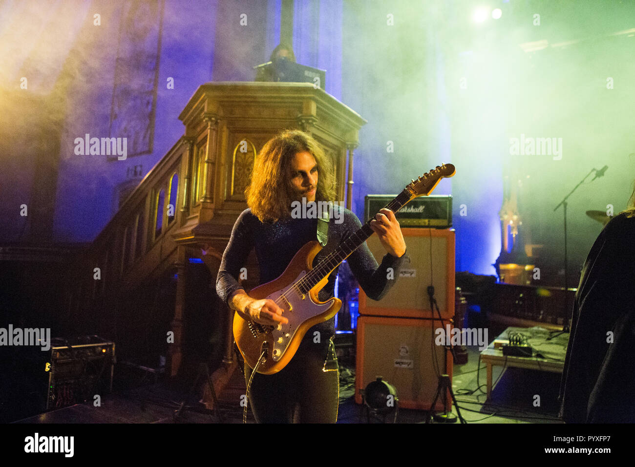 Hallas singer hi-res stock photography and images - Alamy