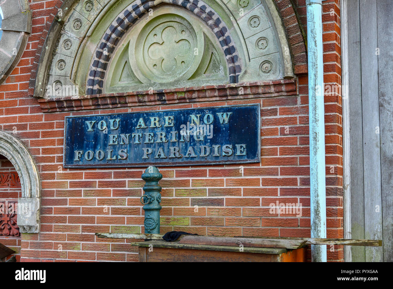 Les Oakes and Sons architectural salvage or reclamation yard at Cheadle ...