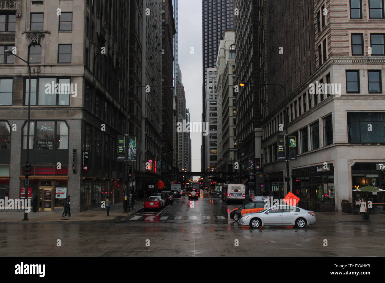 rainy Chicago street Stock Photo - Alamy