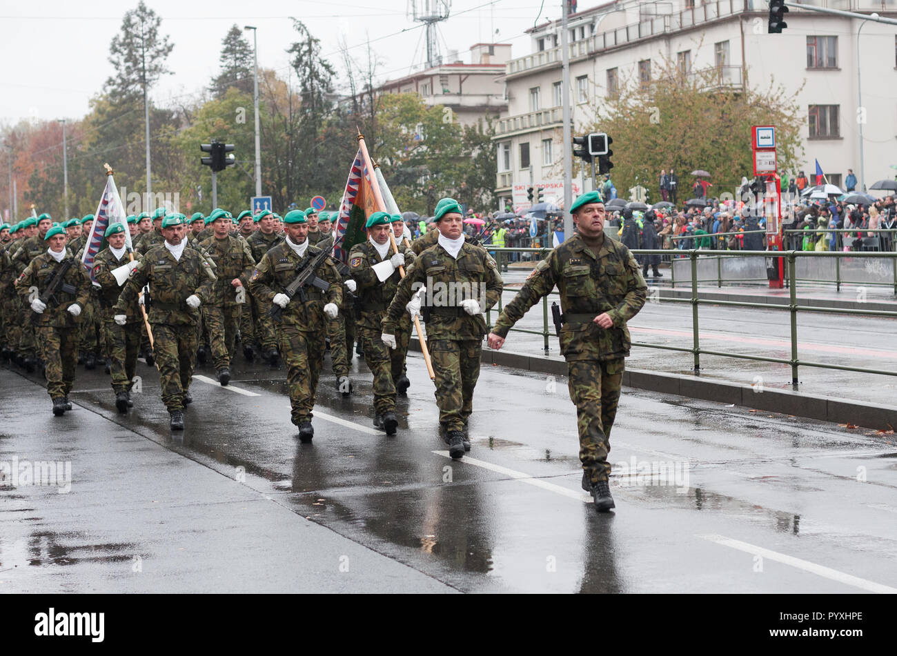 European street, Prague-October 28, 2018: Soldiers of Czech Army are ...