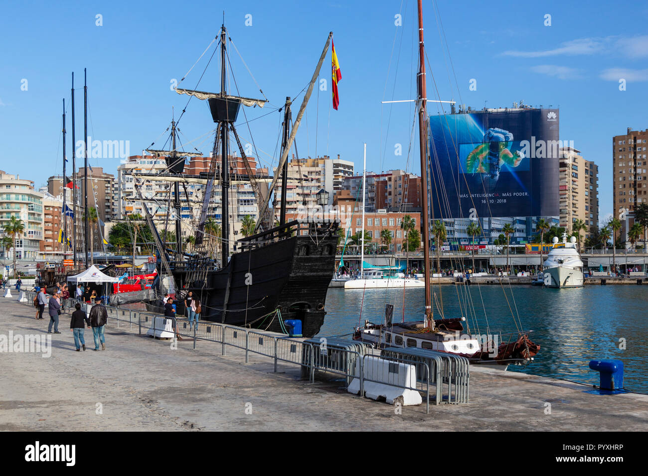Malaga waterfront spain hi-res stock photography and images - Alamy