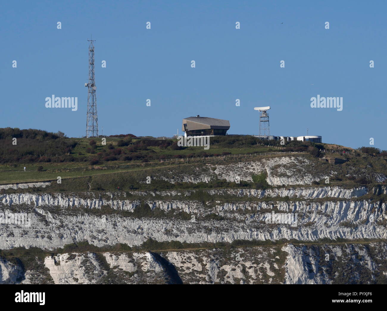 AJAXNETPHOTO. 2018. DOVER, ENGLAND. - CLIFF TOP LOOK-OUT - MCA HM ...