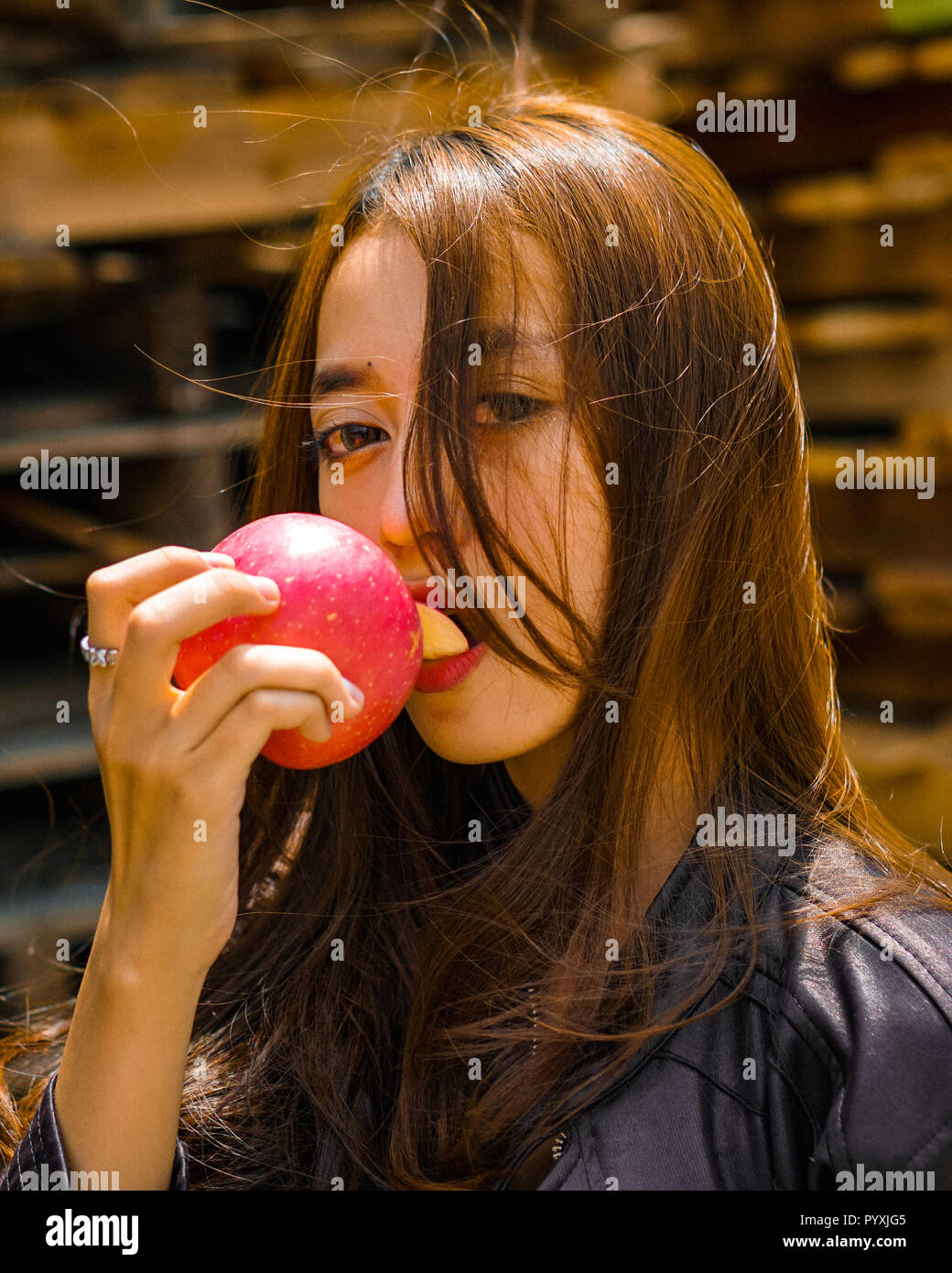 Cute teen hi-res stock photography and images - Alamy