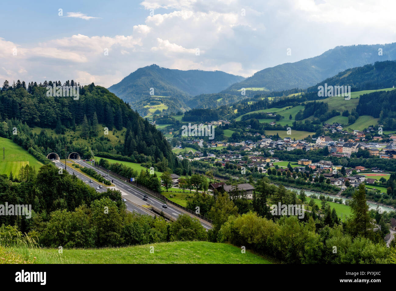 Green autobahn sign hi-res stock photography and images - Alamy