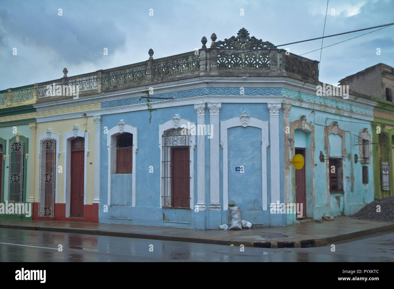 Cuba, Havana, La Habana, Caribbean, "Pearl of the Antilles" old cars ...