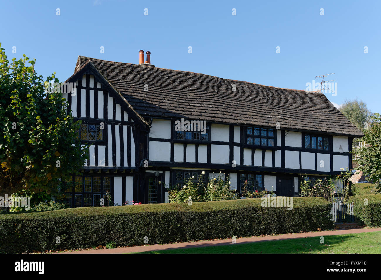 Lindfield village day hi-res stock photography and images - Alamy