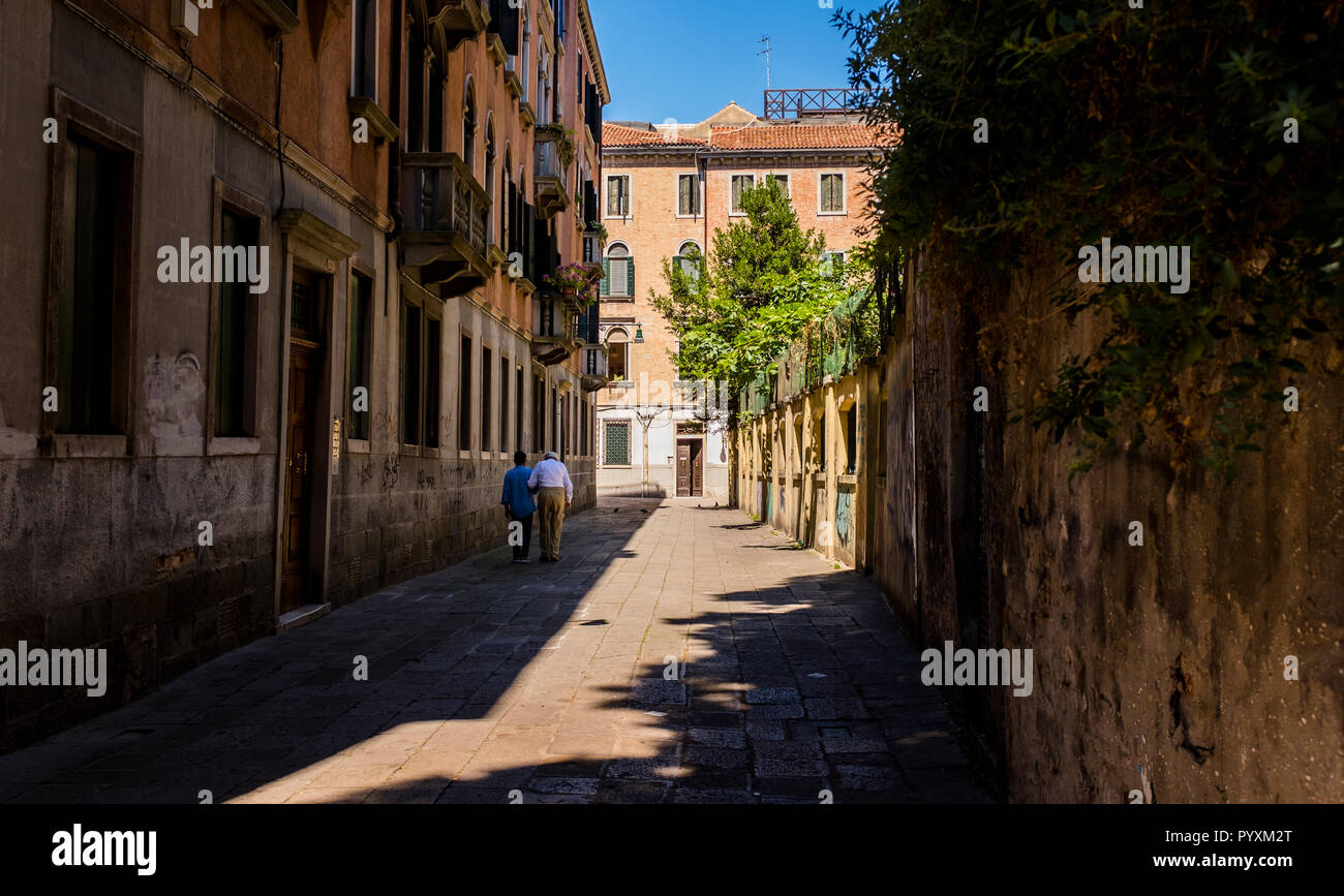 Venice backstreets hi-res stock photography and images - Alamy