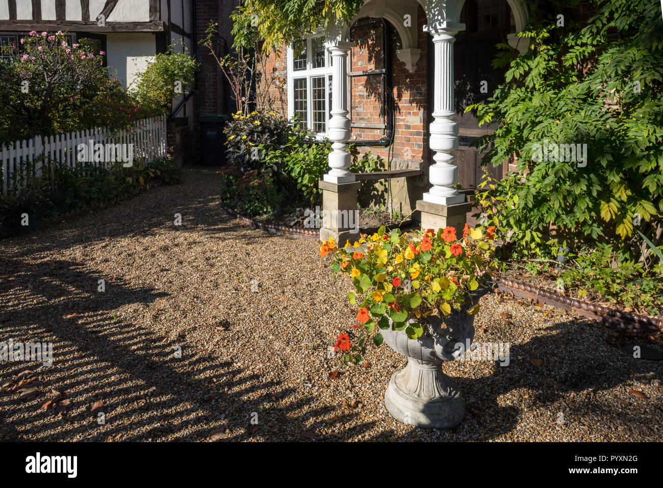 LINDFIELD, WEST SUSSEX/UK -OCTOBER 29 : View of buildings in the ...