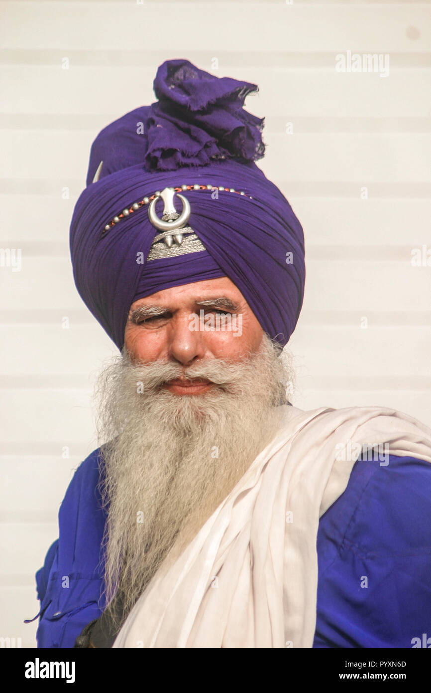 Sikh uniform hi-res stock photography and images - Alamy