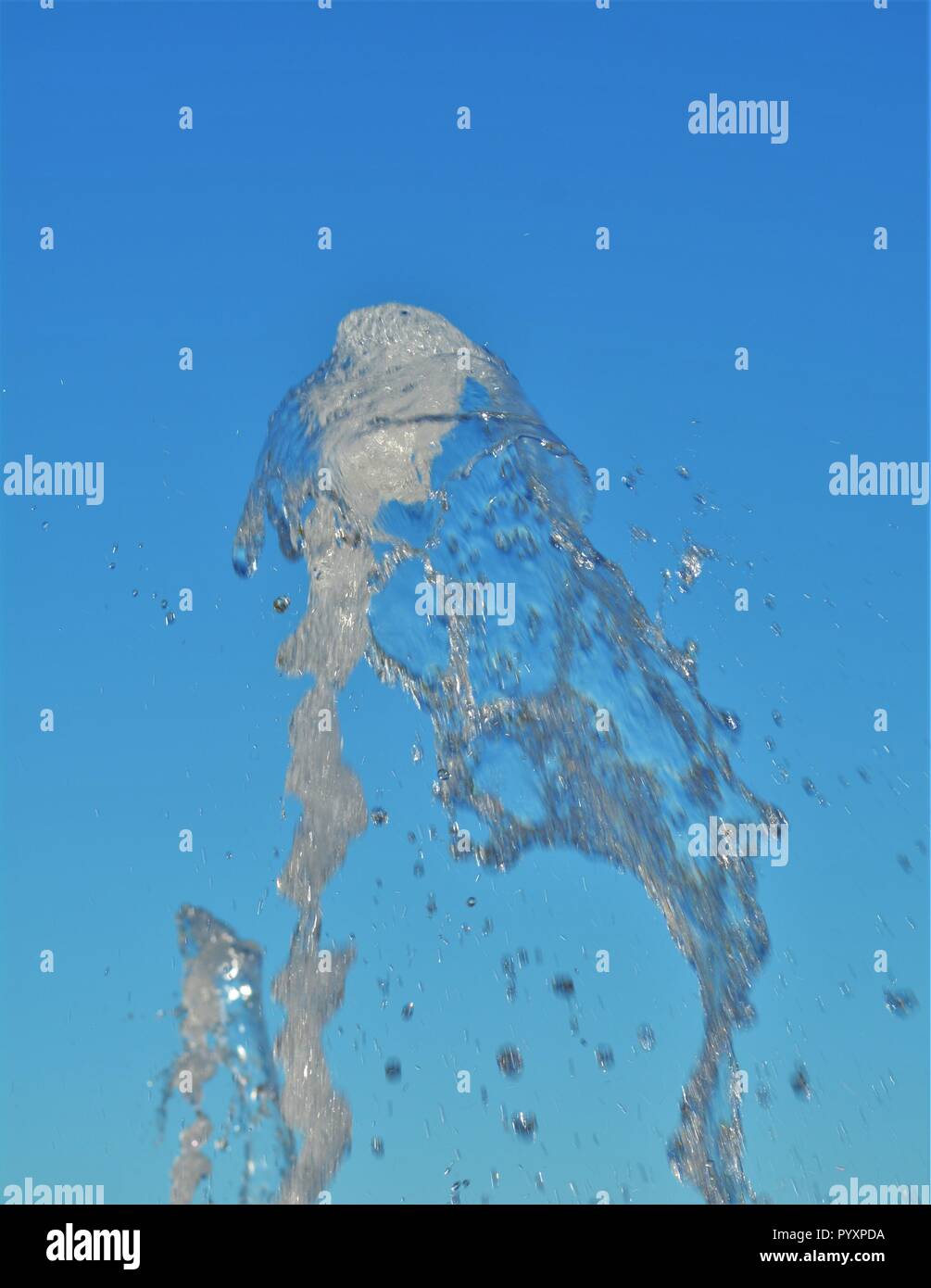 abstract water shapes from fountain Stock Photo - Alamy