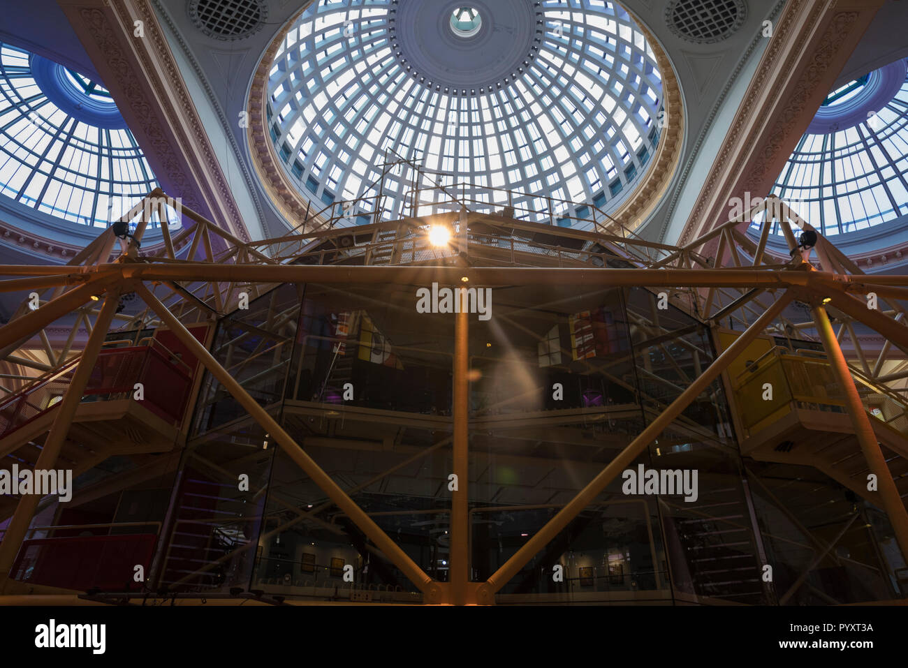 Royal exchange manchester hi-res stock photography and images - Alamy