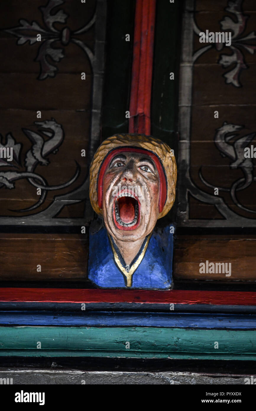 Polychromatic architecture hi-res stock photography and images - Alamy