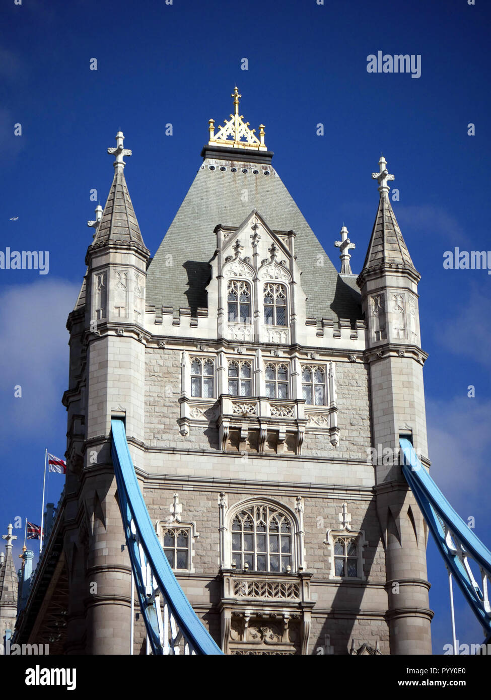 Looking up tower hi-res stock photography and images - Alamy