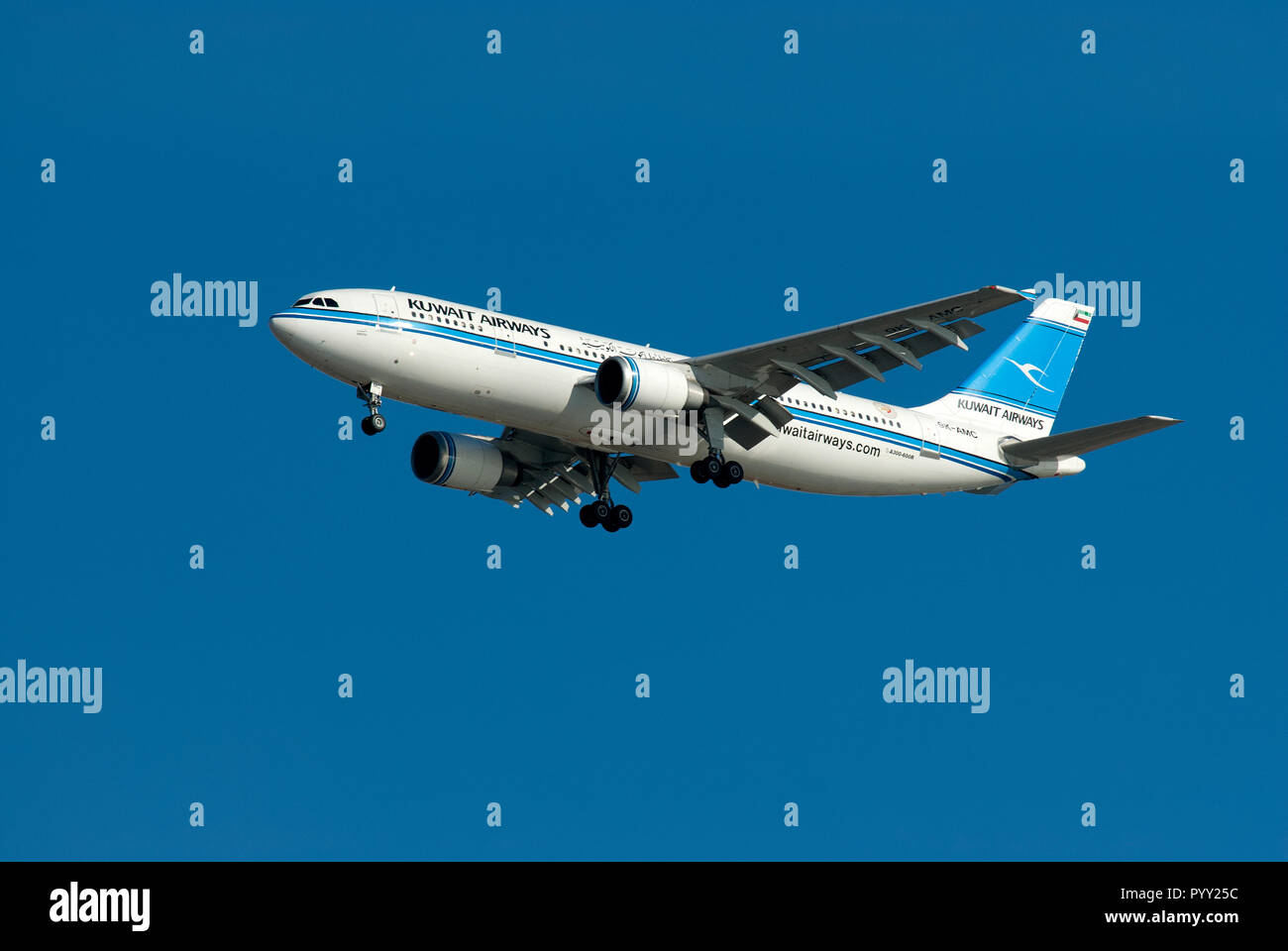 Kuwait Airways Airbus A300-600R in flight near Fiumicino Airport, Rome ...