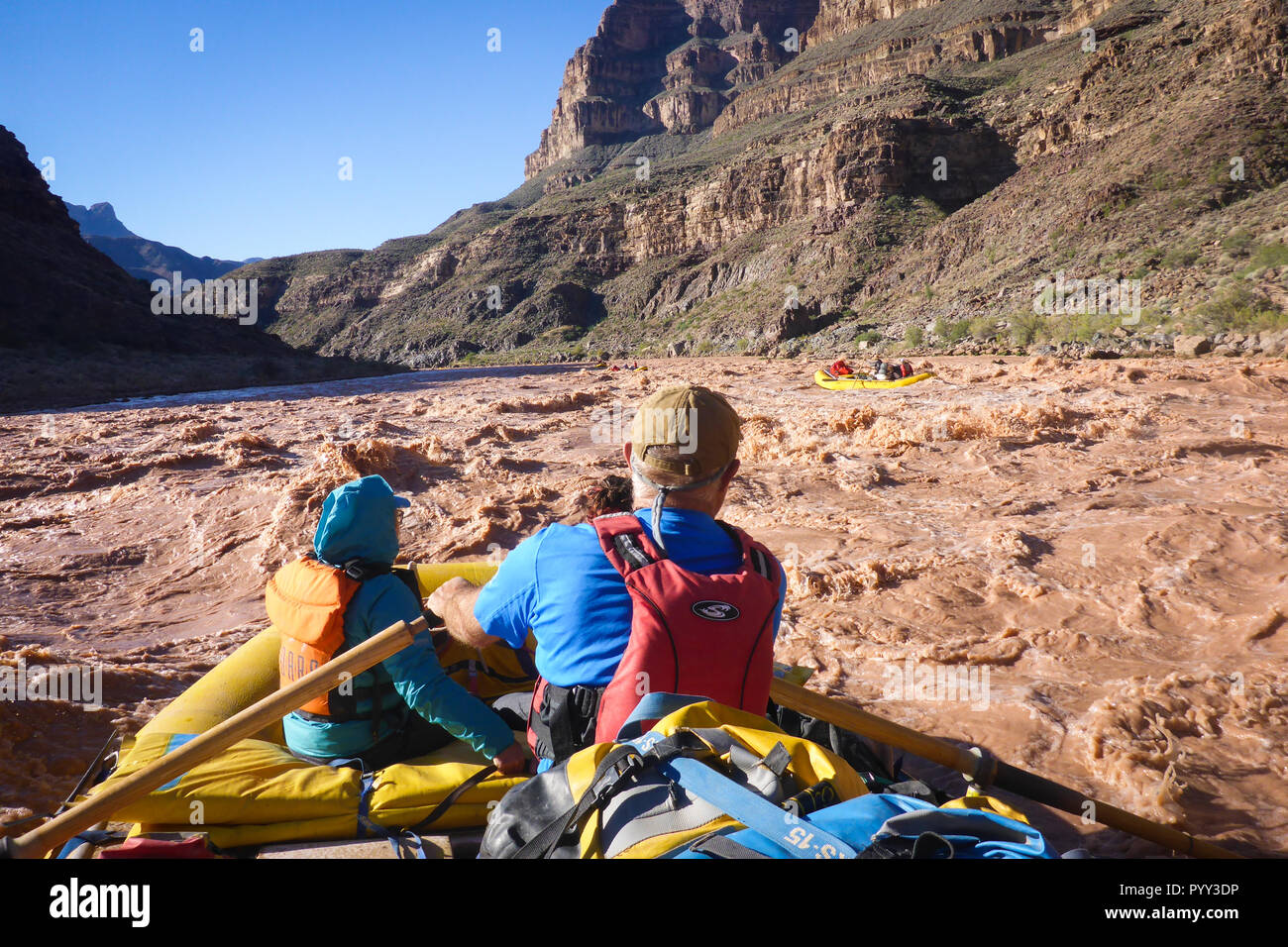 Rowing raft hi-res stock photography and images - Alamy