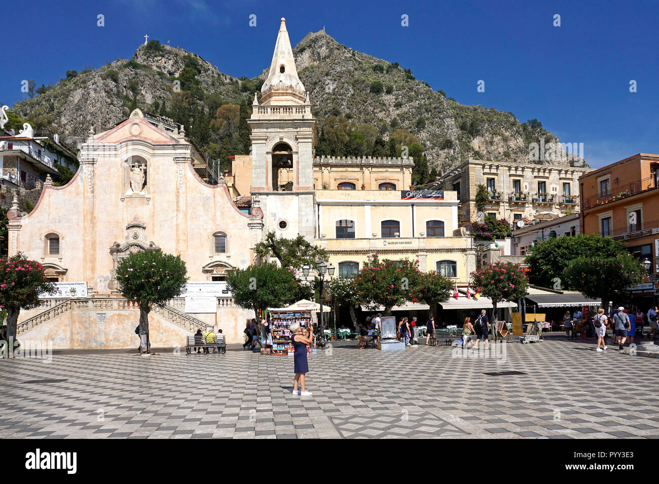 Ix Aprile Square High Resolution Stock Photography and Images - Alamy