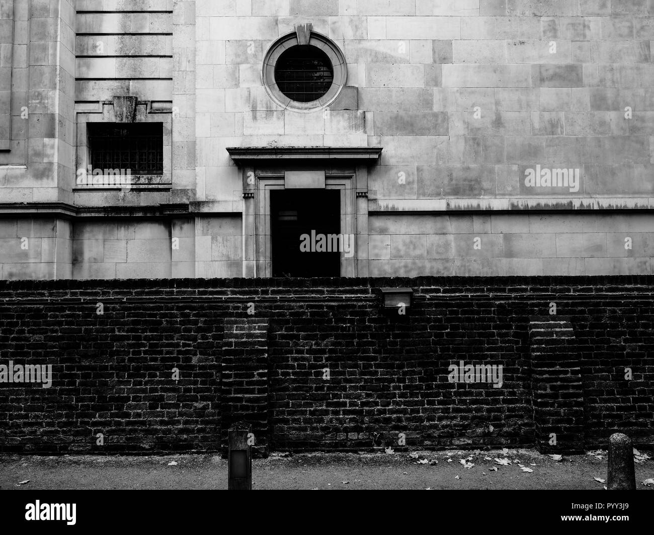 Holy Trinity Brompton Stock Photo - Alamy