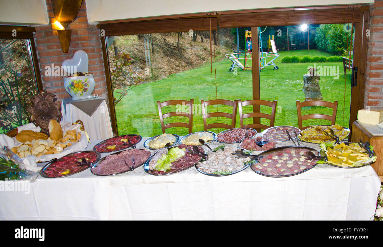 Continental gourmet dinner hi-res stock photography and images - Alamy