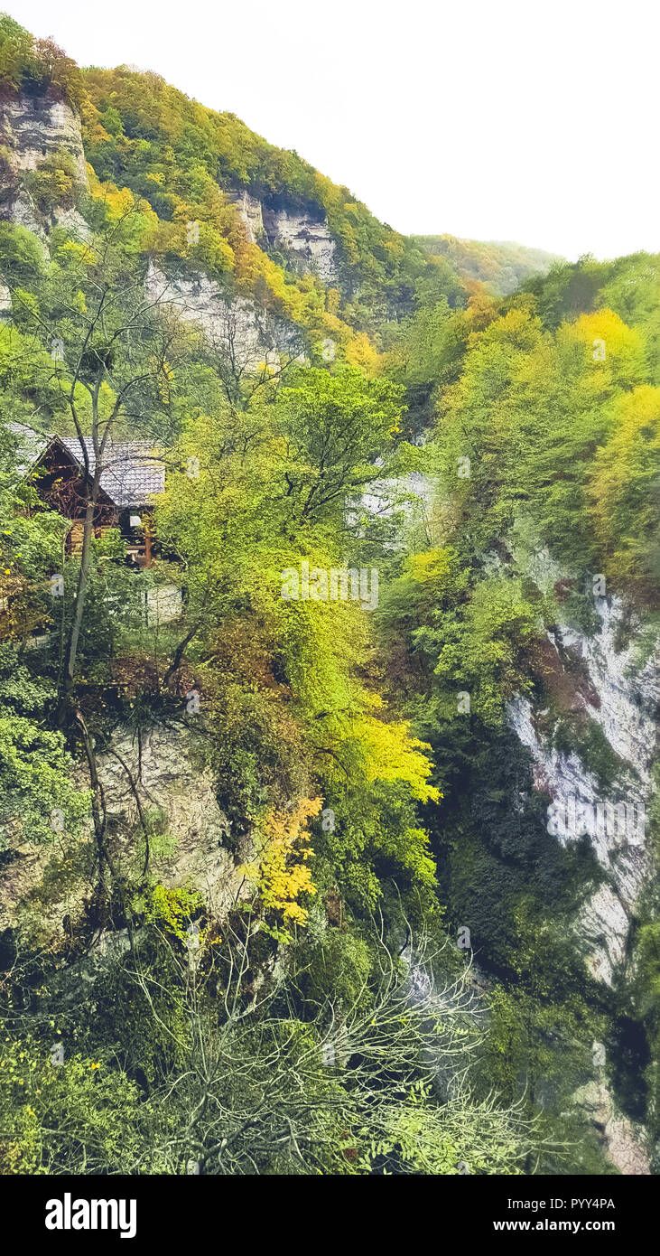 House isolated cliff hi-res stock photography and images - Alamy