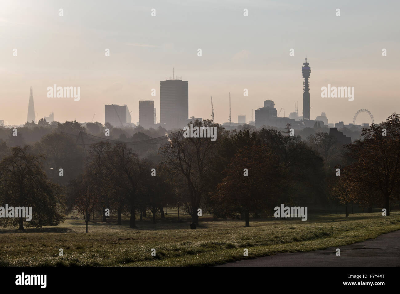 View of the city of london from primrose hill hi-res stock photography ...