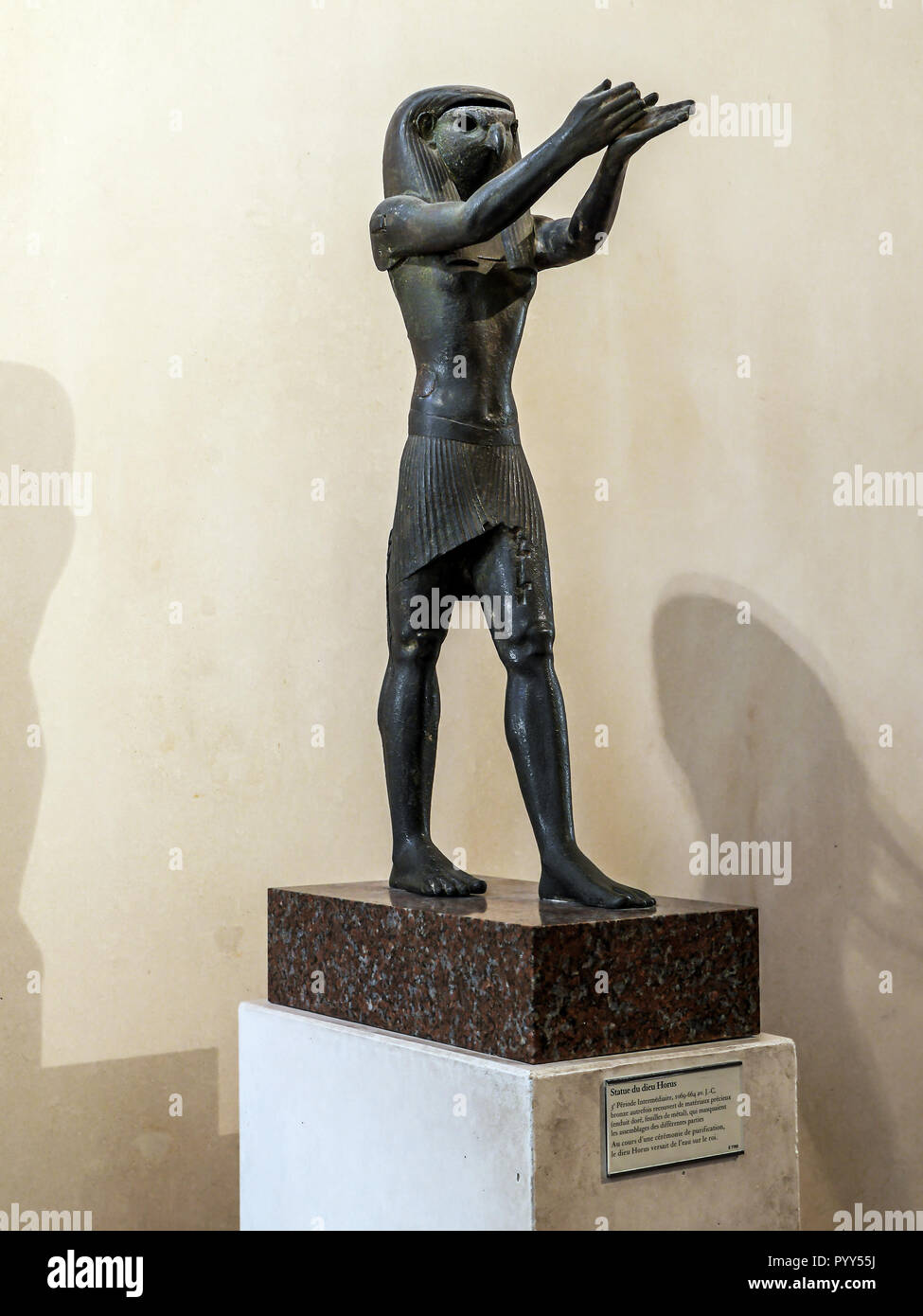 Isis statue louvre hi-res stock photography and images - Alamy