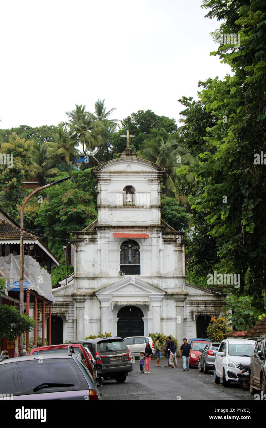 Translation: The colorful, vintage, and active neighborhood around Goa ...