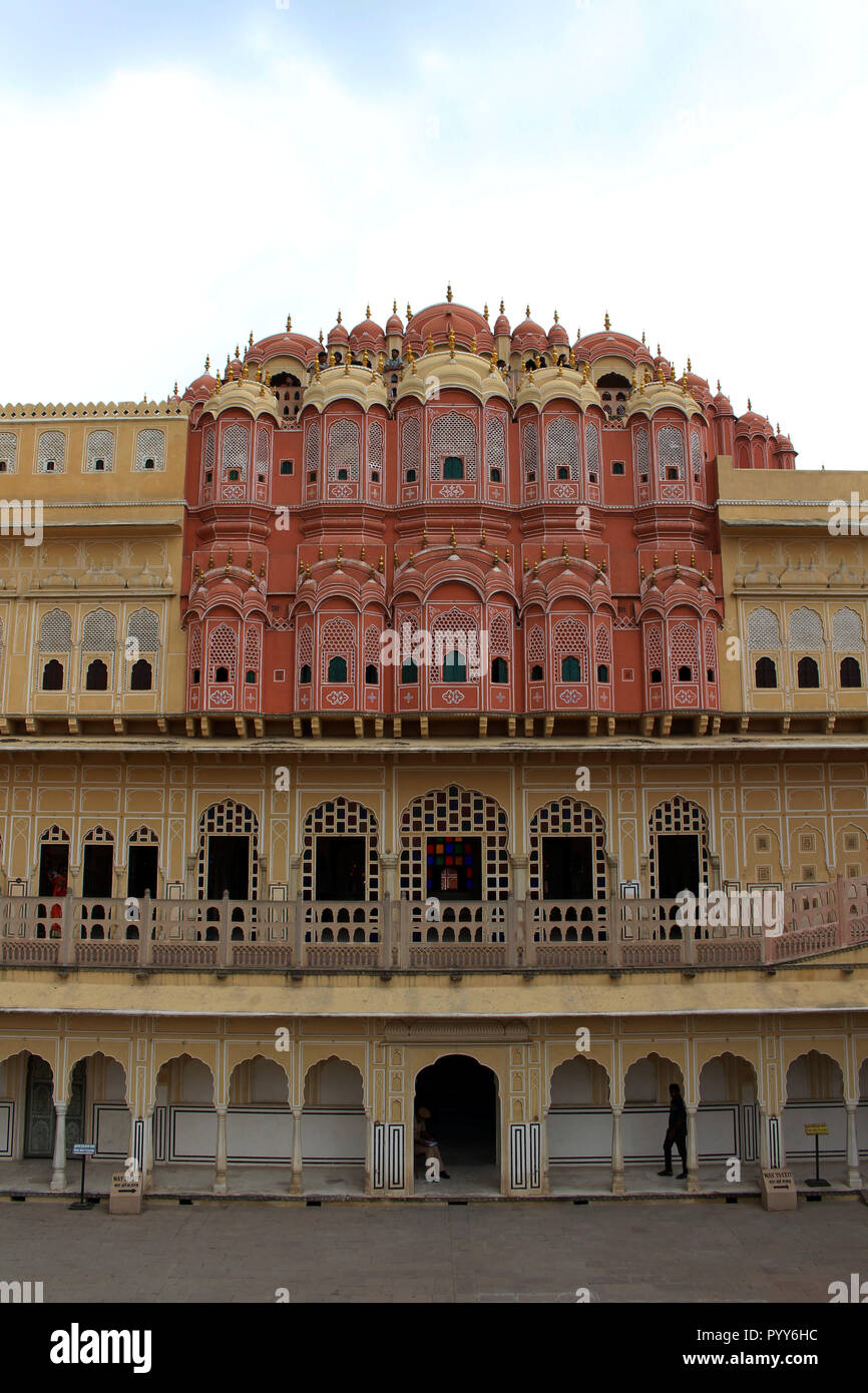 Inside hawa mahal palace winds hi-res stock photography and images - Alamy
