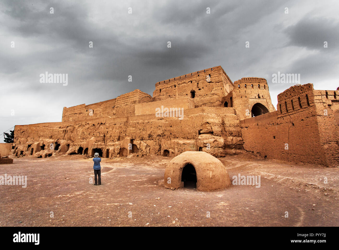 Narin Castle /Meybod, Yazd The Narin Qaleh castle of Meybod is built ...