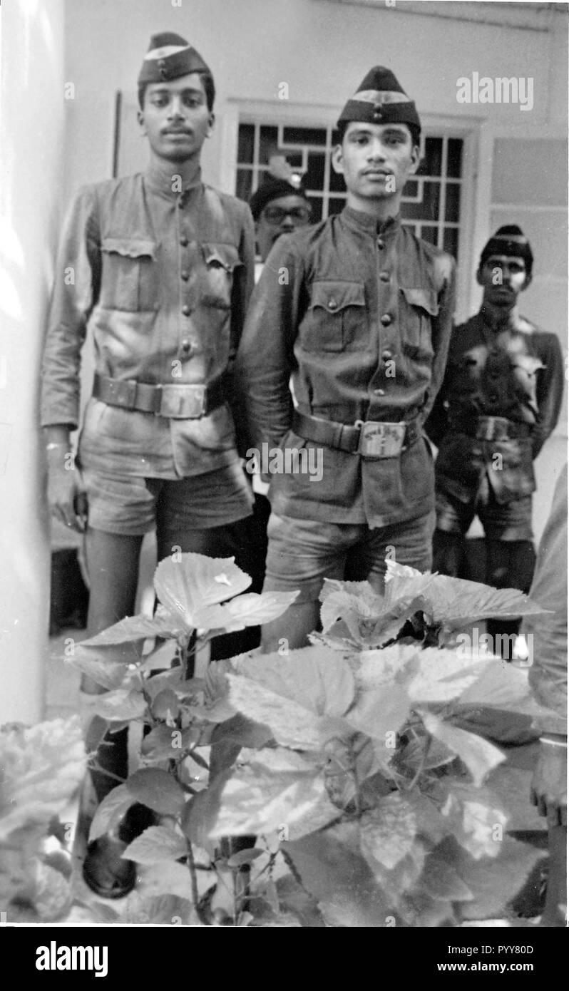 Police uniform 1900's hi-res stock photography and images - Alamy