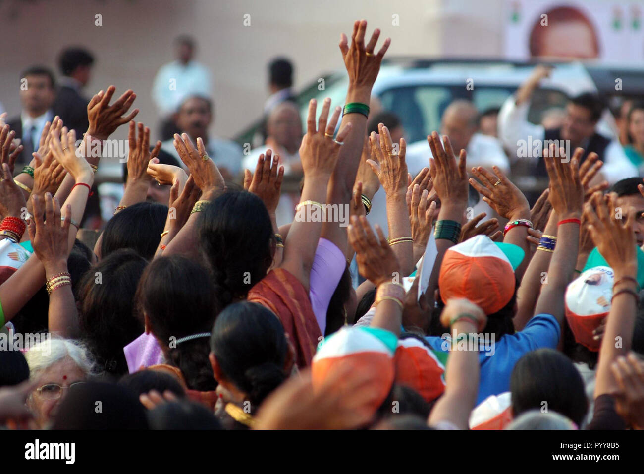Indian group crowds park hi-res stock photography and images - Alamy