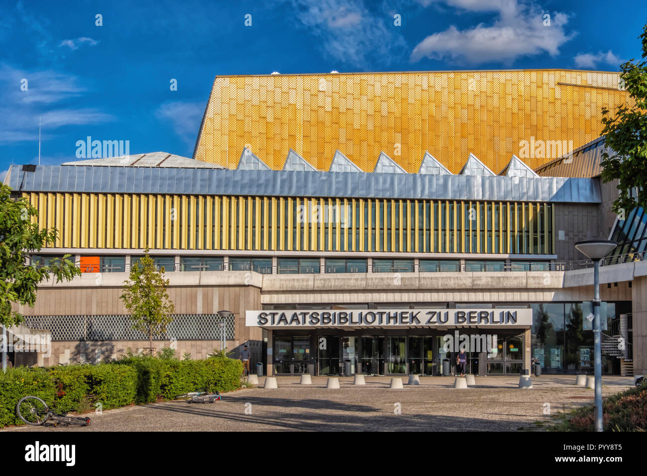 Berlin state library hi-res stock photography and images - Alamy