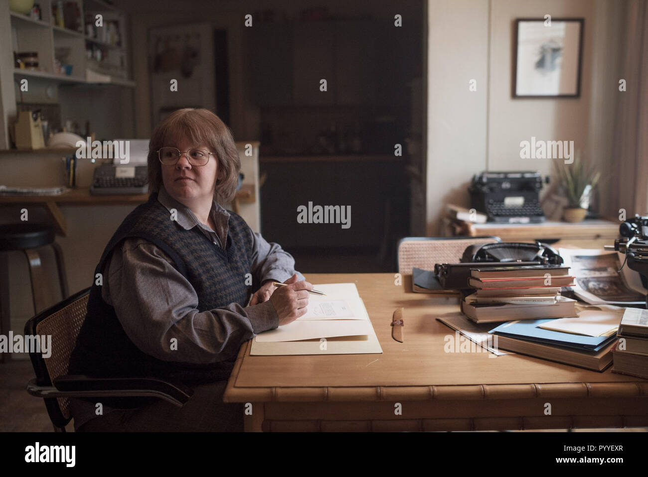 CAN YOU EVER FORGIVE ME?, Melissa McCarthy as Lee Israel, 2018. ph ...