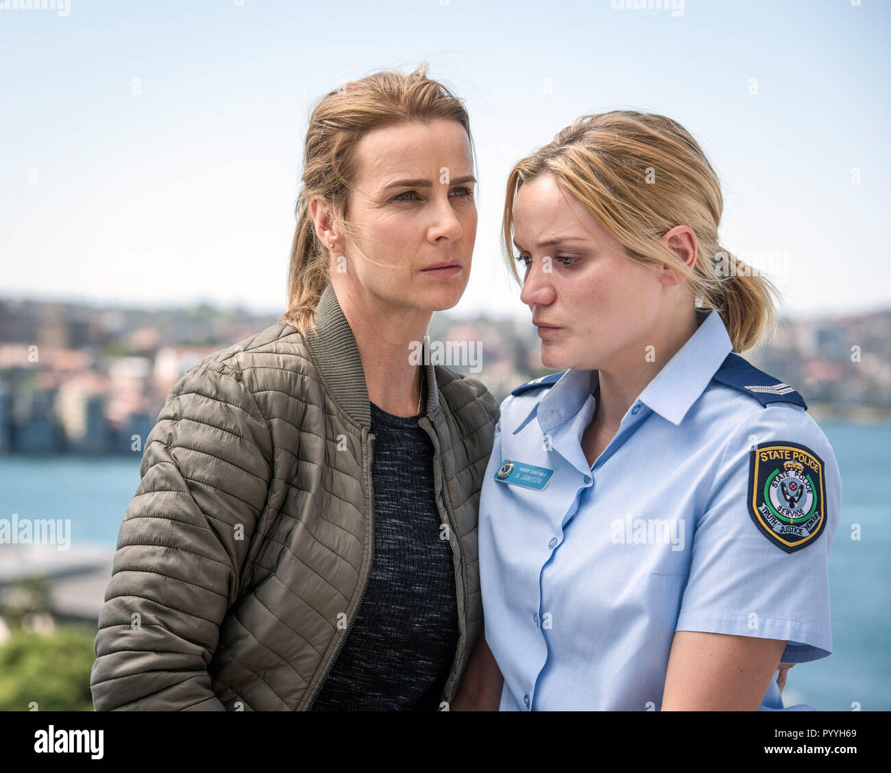 DEAD LUCKY, (l to r): Rachel Griffiths, Anna Samson, (Season 1, Episode 104, aired September 20 ...