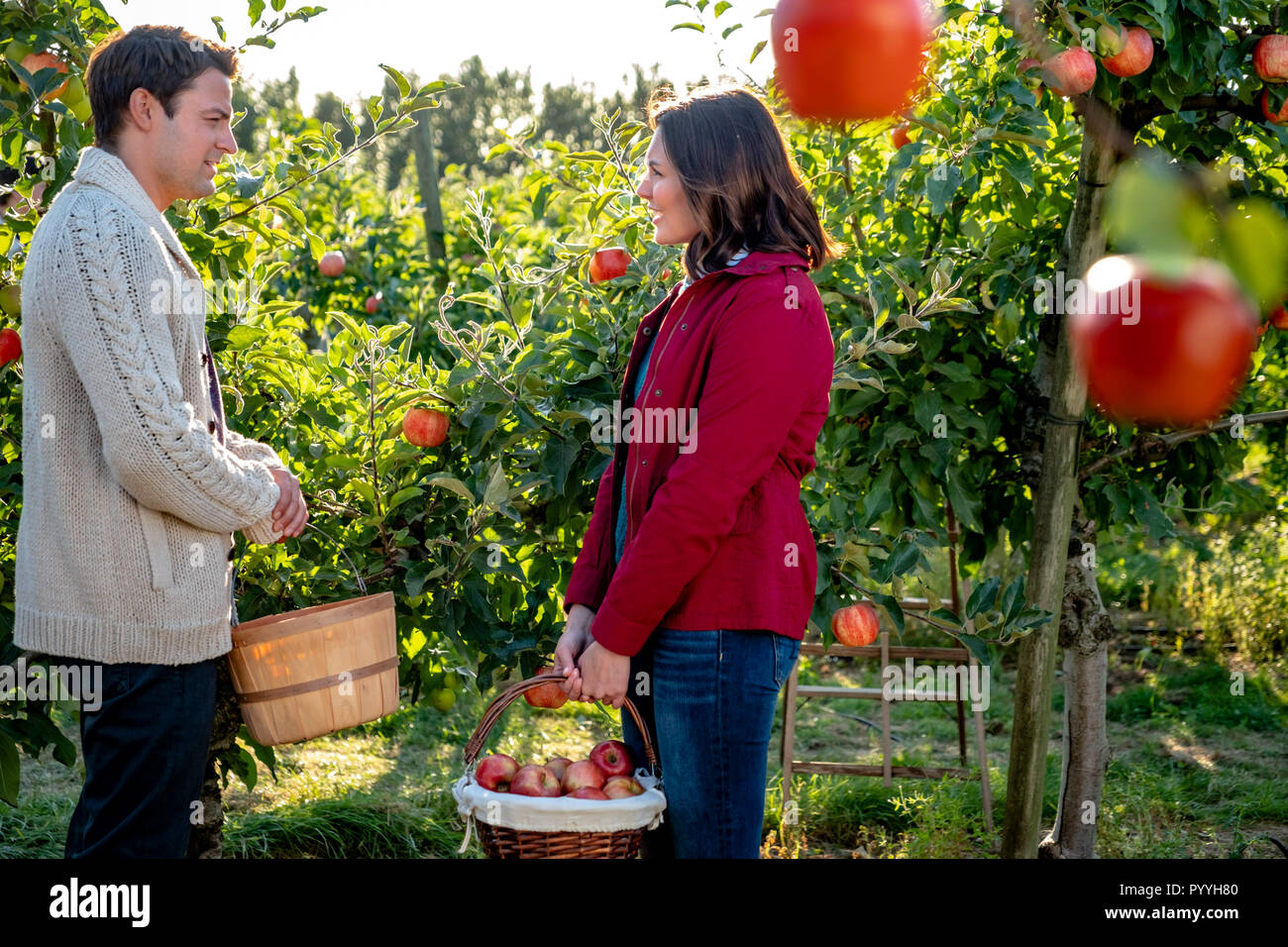 FALLING FOR YOU, from left: Tyler Hynes, Taylor Cole, (aired Oct. 6 ...