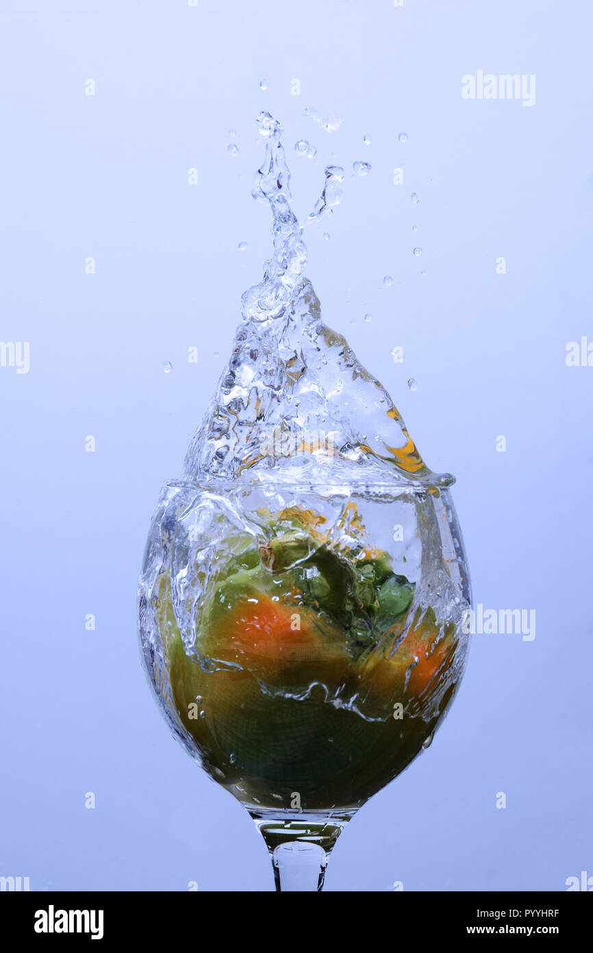 Apple juice splash hi-res stock photography and images - Alamy