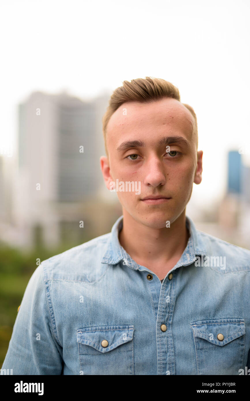 Handsome man in denim hi-res stock photography and images - Alamy