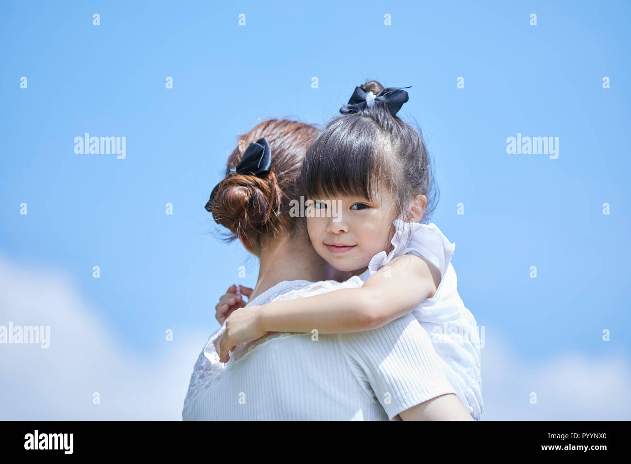 Japanese mother and daughter at the park Stock Photo - Alamy